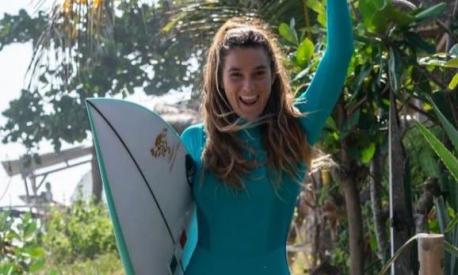 Surf, Giada Legati: "Cresciuta a Bali, surfavo ogni giorno". L ...
