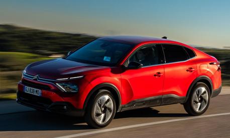 Citroen C4 X: prova, design, motori e prezzi | Gazzetta.it