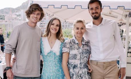 Rublev e Medvedev più amici che mai: le foto condivise su Instagram ...