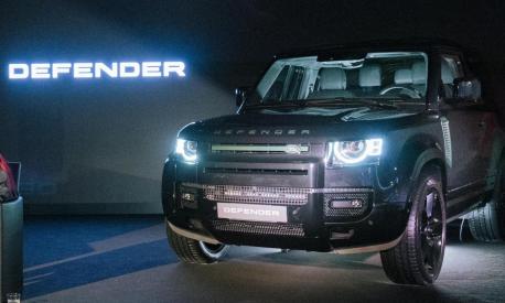 Land Rover Defender SW11: informazioni, caratteristiche tecniche ...