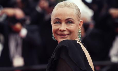 Emmanuelle Beart rivela: "Da bambina fui vittima di incesto" | Gazzetta.it