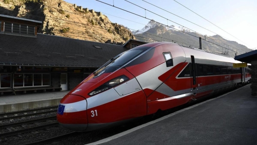 Scioperi maggio 2026: stop a treni, bus, aerei, scuola, sanità. Date e ...