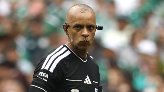 World Cup Wilton Sampaio: Who is the referee who showed three red cards ...