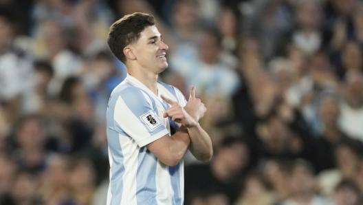 Julian Alvarez: 'I Want to Leave Atletico'; Club Demands €500m ...