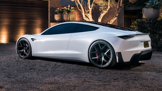 Tesla Roadster 2026: debutto e dati tecnici della sportiva elettrica ...