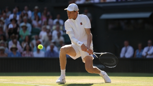 Sinner esibizione a Londra prima di Wimbledon | Gazzetta.it