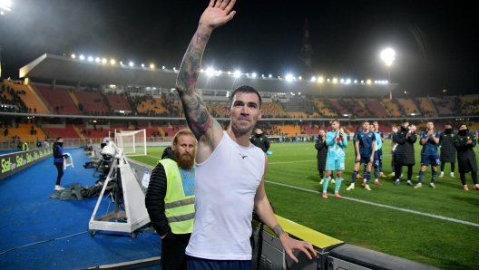 Lazio face transfer market restrictions, club battles to avoid 'zero ...