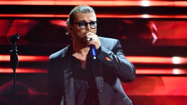 Gianluca Grignani oggi: età, carriera, vita privata, lite con Pausini ...
