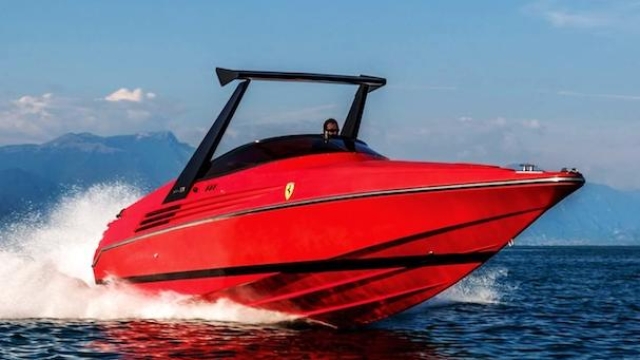 Motoscafi: Riva Ferrari 32, la Testarossa dei mari | Gazzetta.it