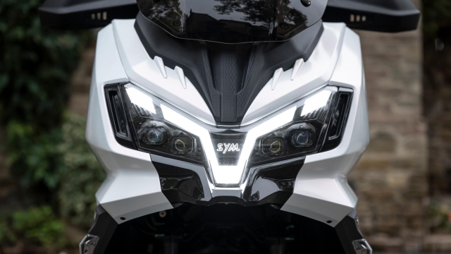 Sym Adx 300: prova, scheda tecnica e prezzo | Gazzetta.it