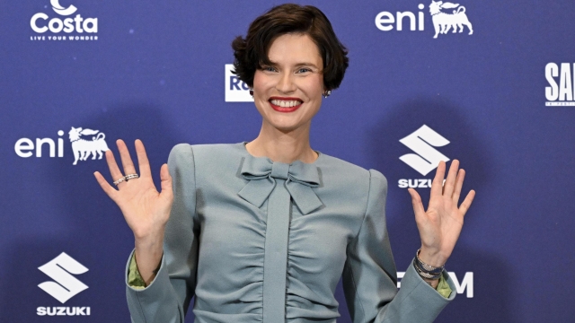 Bianca Balti a Sanremo 2026 tumore in remissione, fidanzato e figlie ...
