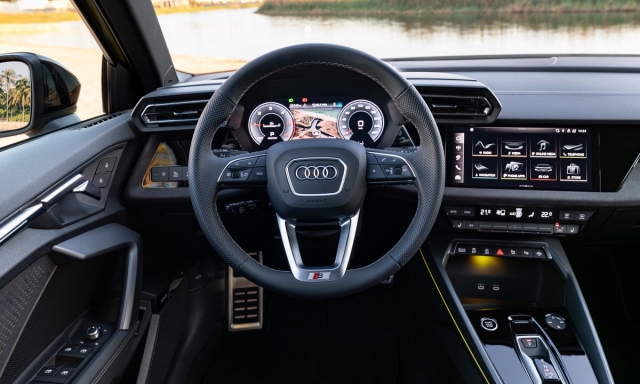 Nuova Audi A3 Sportback e A3 Allstreet 2024: foto, interni, scheda tecnica, prezzo | Gazzetta.it