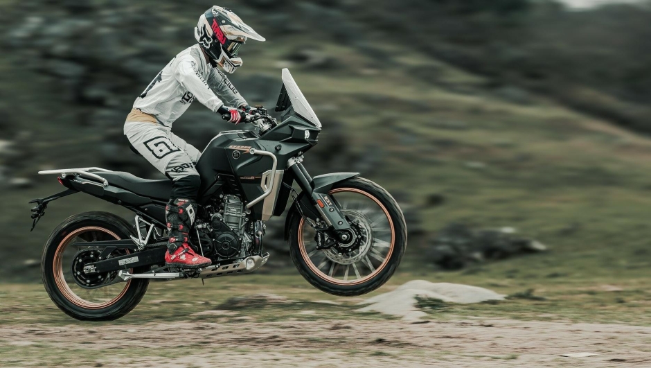 Kove 800 X Pro: prova, prezzo e scheda tecnica | Gazzetta.it