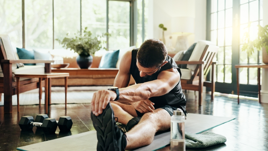 Gli esercizi di stretching prima e dopo un workout total body | Gazzetta.it