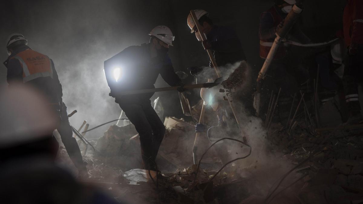 Terremoto in Turchia e Siria, oltre 34mila morti. Gli aggiornamenti ... Terremoto in Turchia e Siria, oltre 34mila morti. Gli aggiornamenti ...