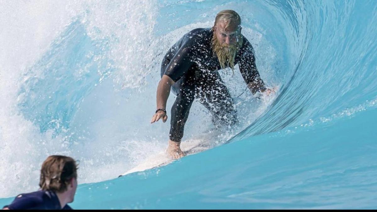 Blake Johnston surfa 707 onde in 40 ore: è il nuovo record mondiale ... Blake Johnston surfa 707 onde in 40 ore: è il nuovo record mondiale ...