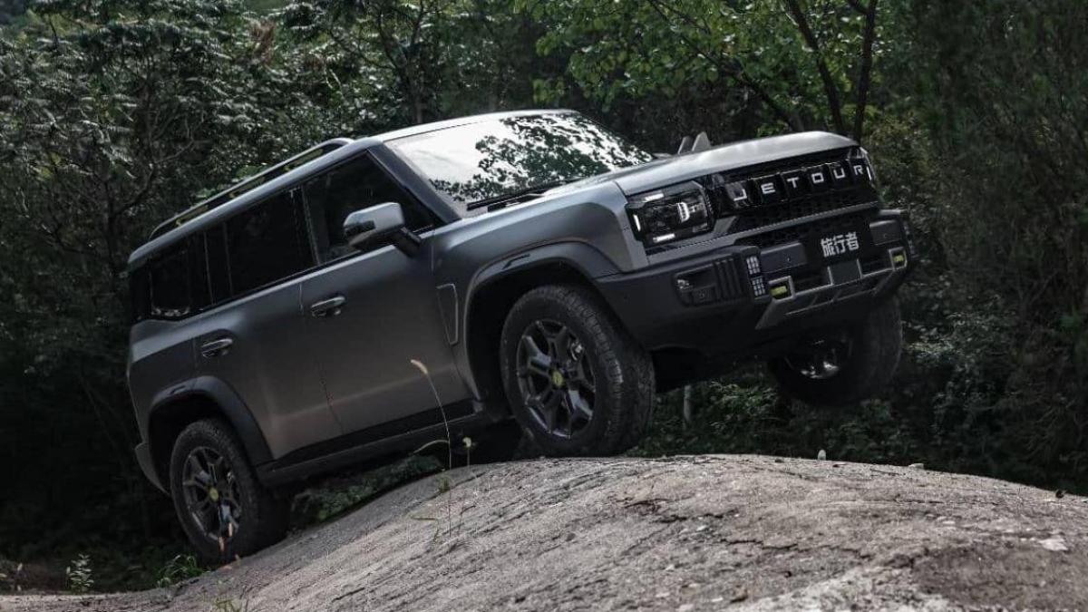 Land Rover Defender: il clone cinese da 20.000 dollari | Gazzetta.it