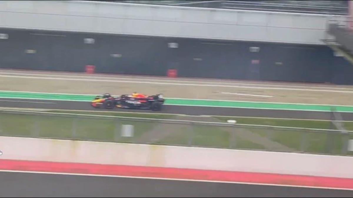 Sorpresa Red Bull: Verstappen in pista a Silverstone con la RB20 ...