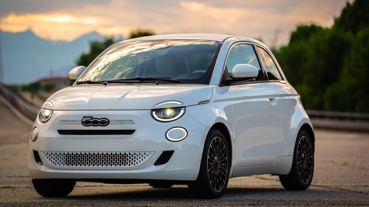Fiat 500 ibrida: prezzo, motore, caratteristiche, dimensioni, cabrio ...