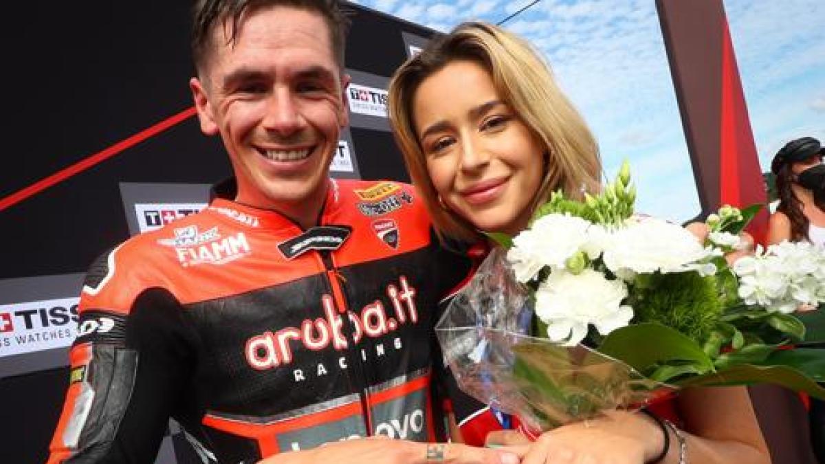 Superbike: Redding, vittoria e proposta di matrimonio alla sua Jacey ...