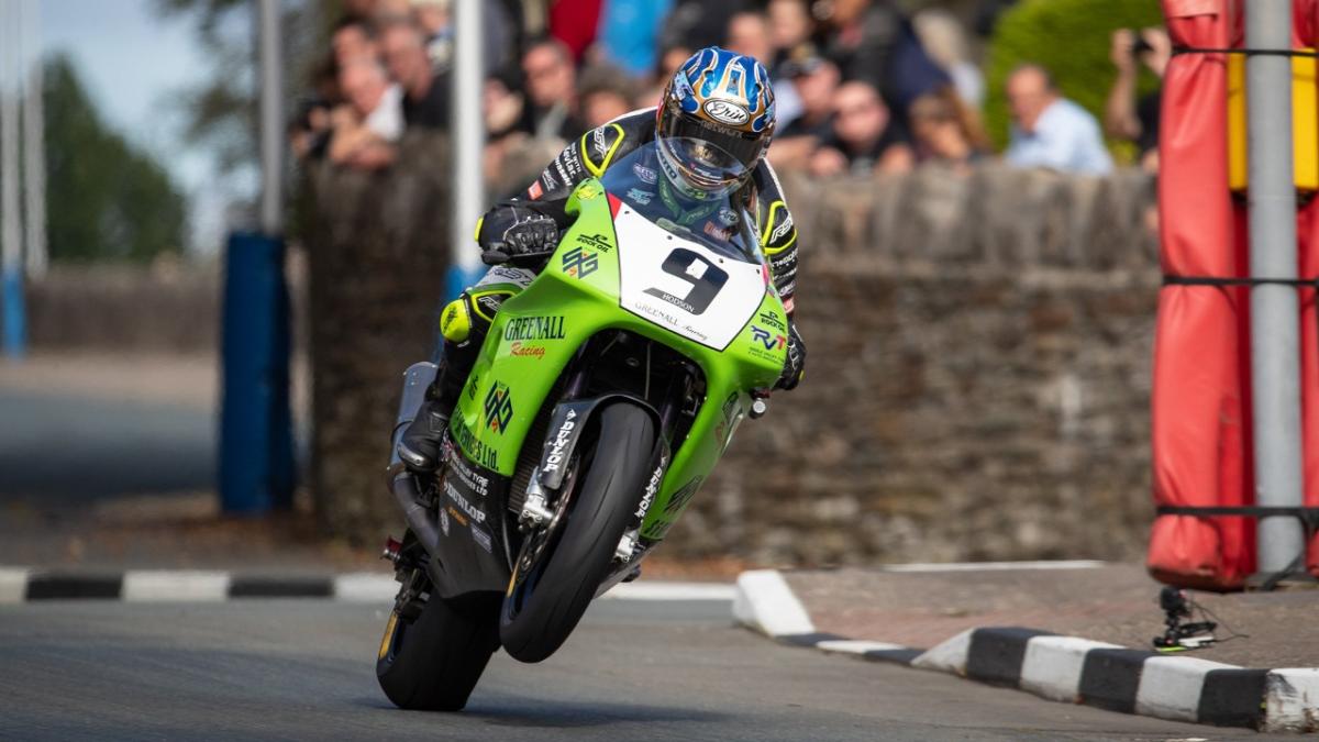 Manx GP, Classic Superbike: vince Rob Hodson | Gazzetta.it