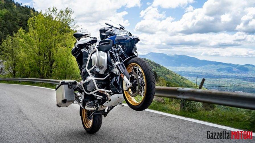 Bmw, la R 1250 GS Trophy è pronta a partire: novità e dettagli ...