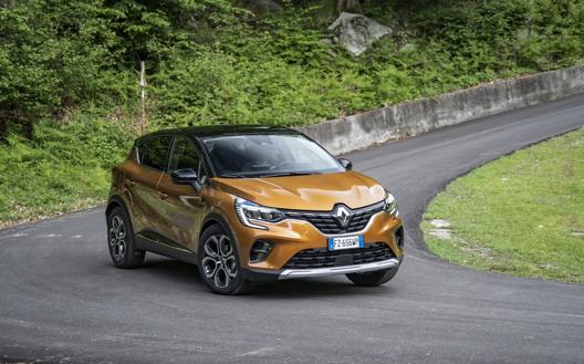 Renault Captur: prezzi, dimensioni, motori, consumi, pro e contro ...