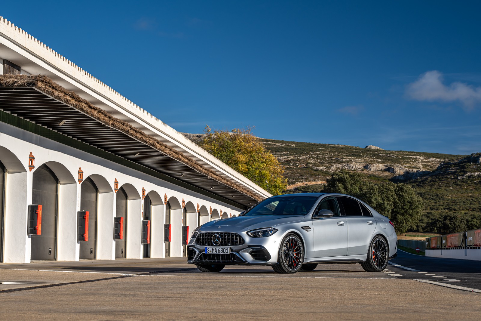 Mercedes-Amg C 63 S E Performance: la prova in pista | Gazzetta.it