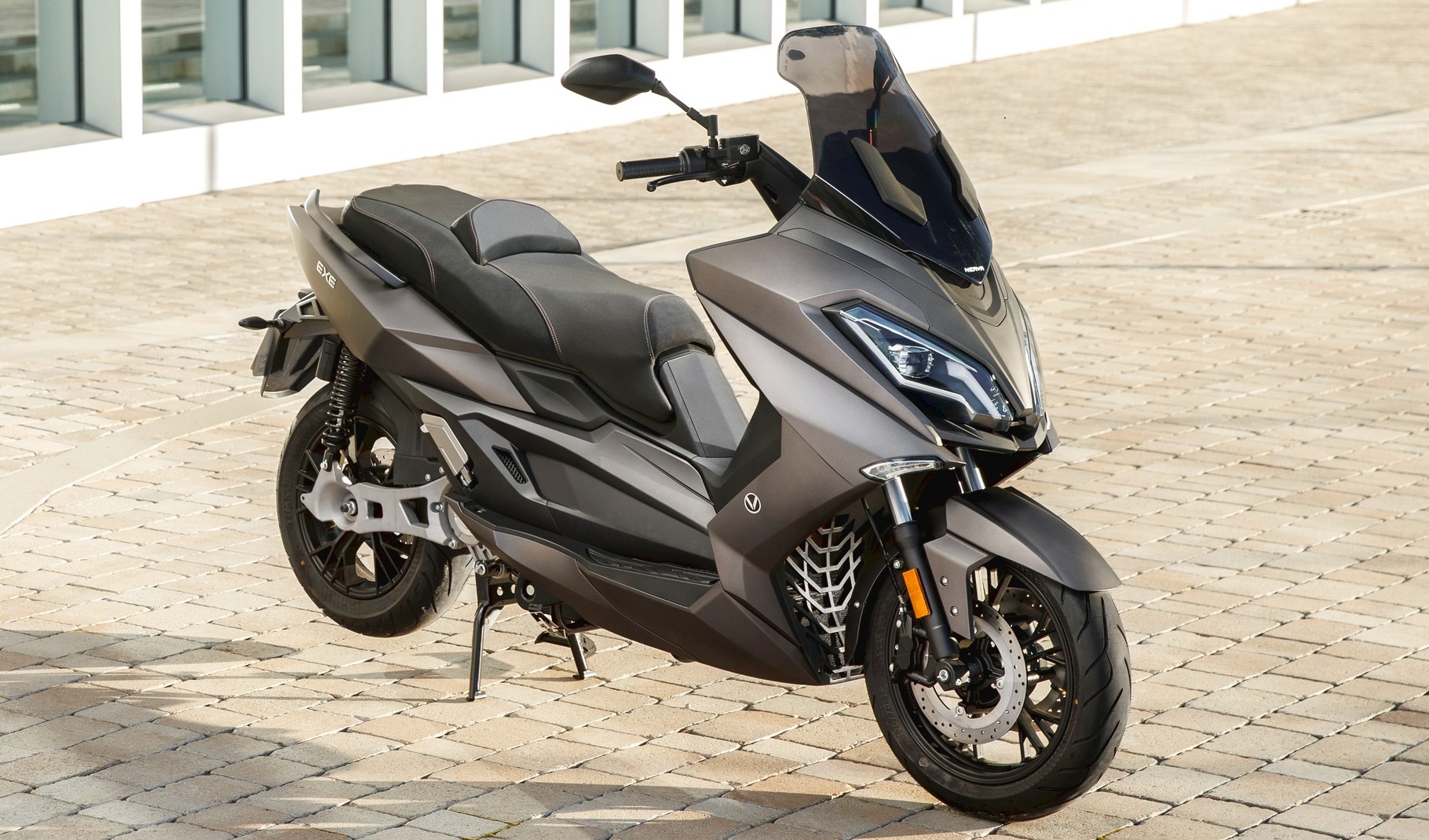 Nerva Exe: caratteristiche, prezzo e prova dello scooter elettrico ...