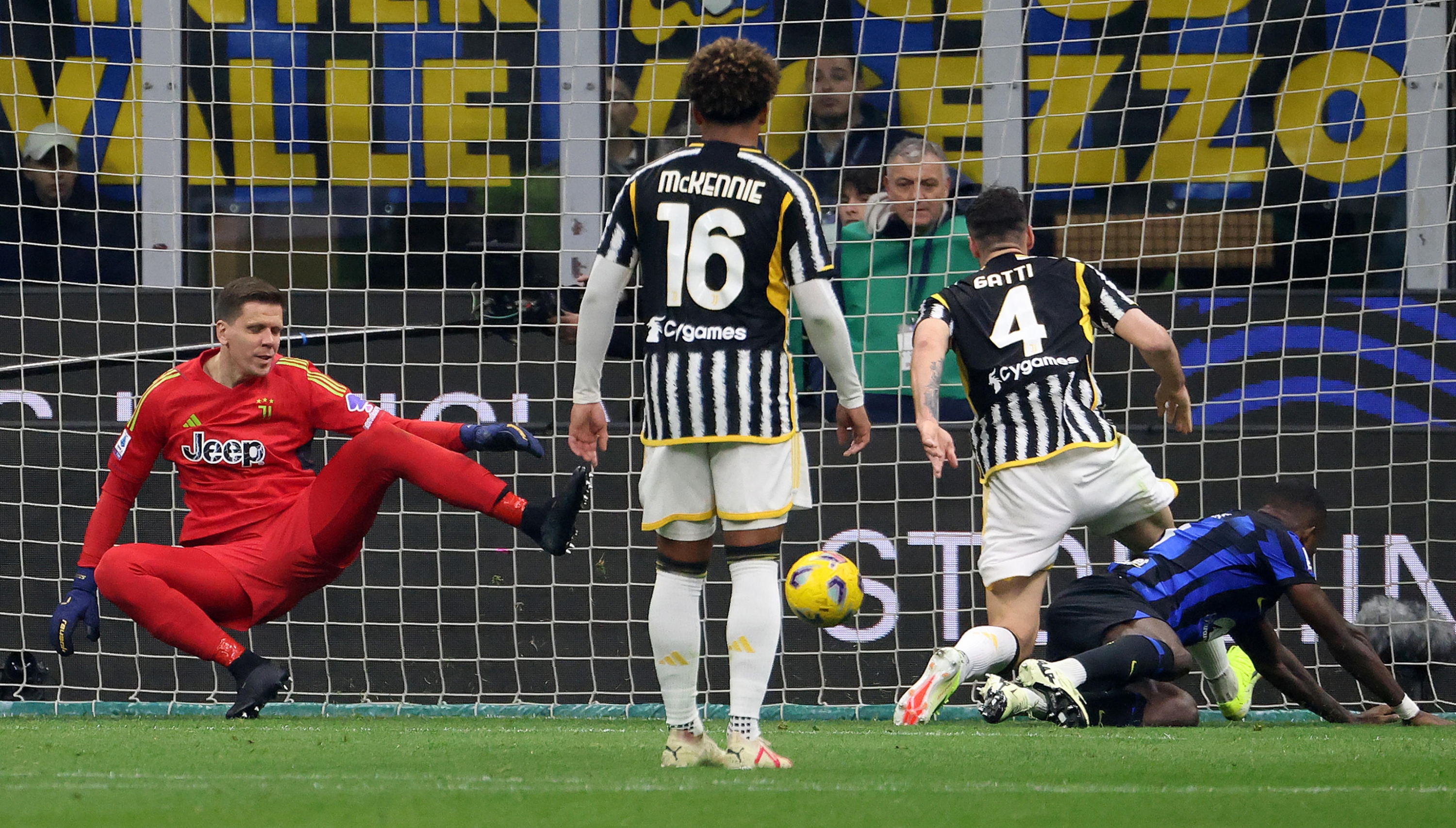 Inter-Juve 1-0: autogol di Gatti | Diretta Serie A | Gazzetta.it