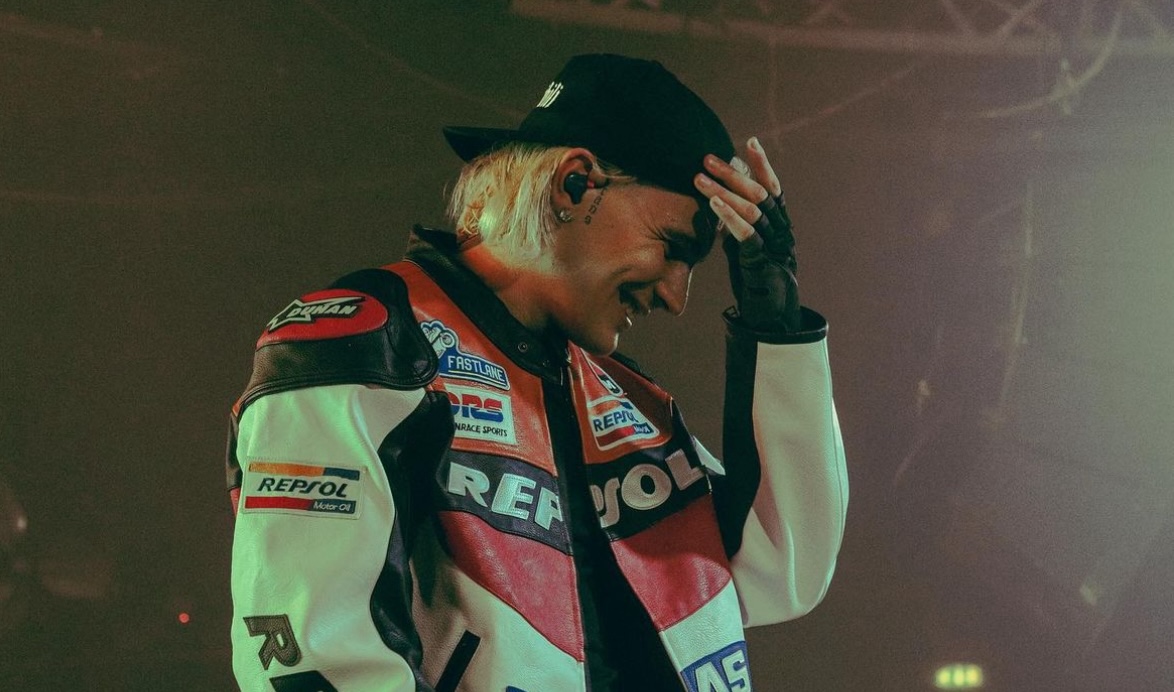 Il Tre a Sanremo 2024: chi è il rapper, vero nome, successo e singoli ...