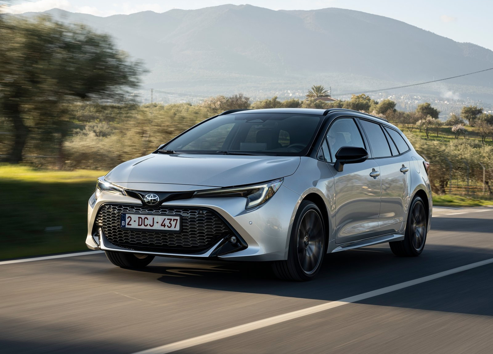 Auto station wagon economiche: dati tecnici e prezzi della Toyota ...