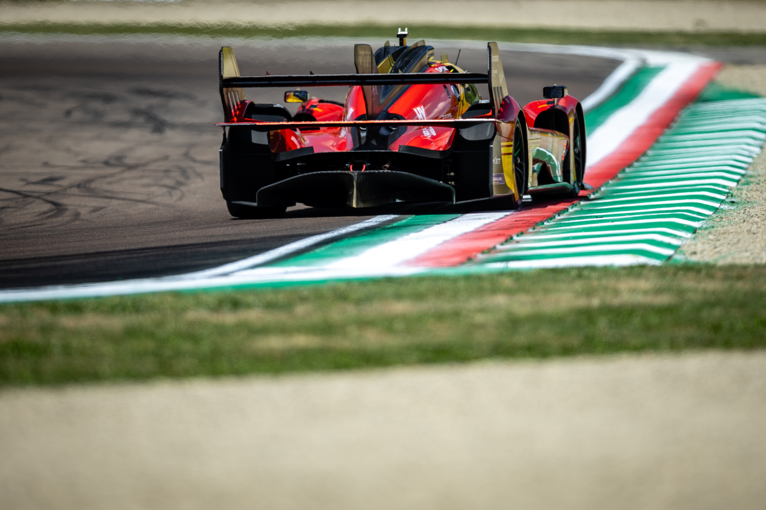 Wec 2025, Imola si prepara ad accogliere la Sei Ore | Gazzetta.it
