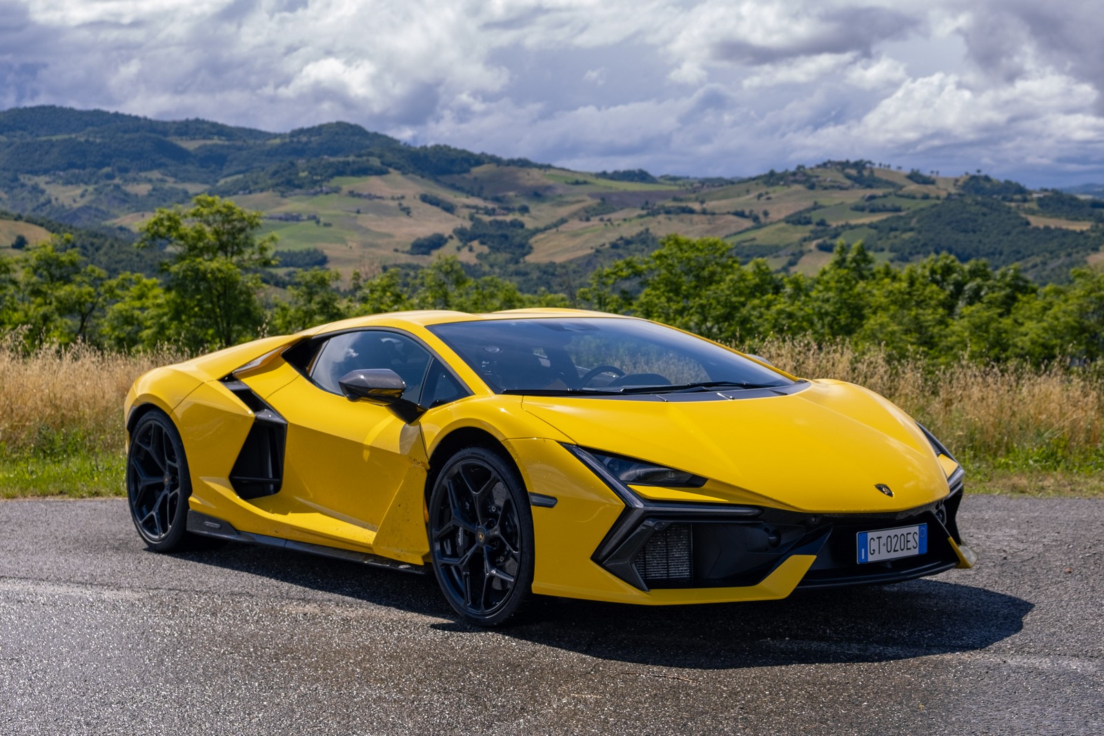 Lamborghini Revuelto: prova, prestazioni e prezzo | Gazzetta.it