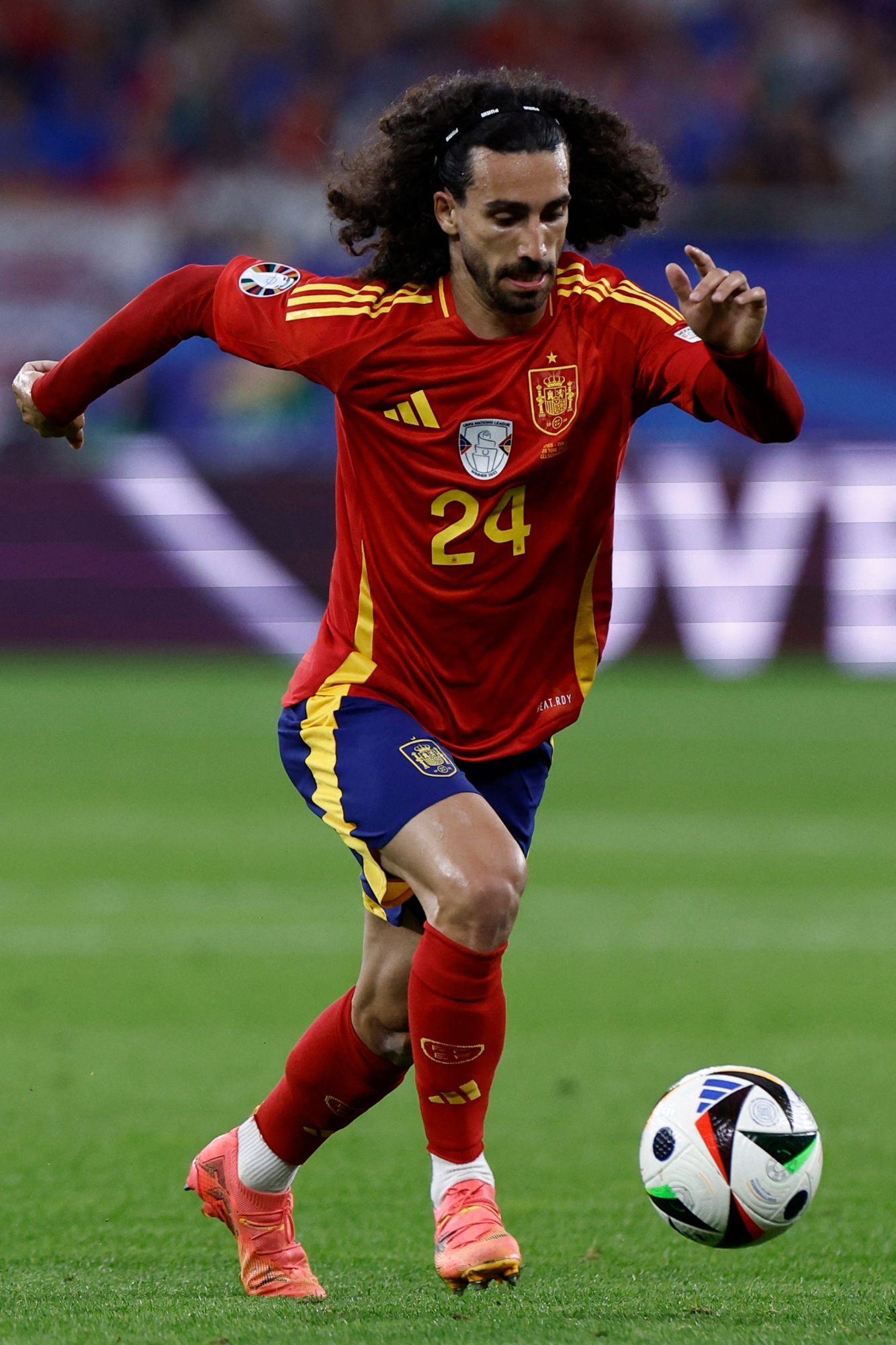 Italia-Spagna, Cucurella idolo anche al Chelsea tra capelli e corse ...