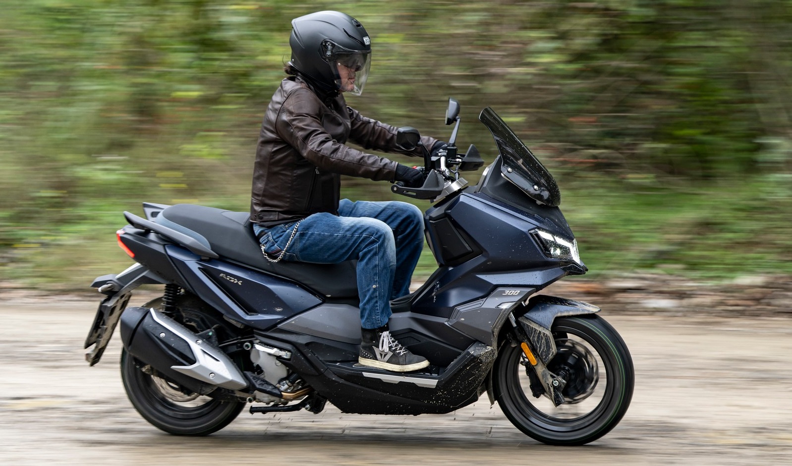 Sym Adx 300: prova, scheda tecnica e prezzo | Gazzetta.it