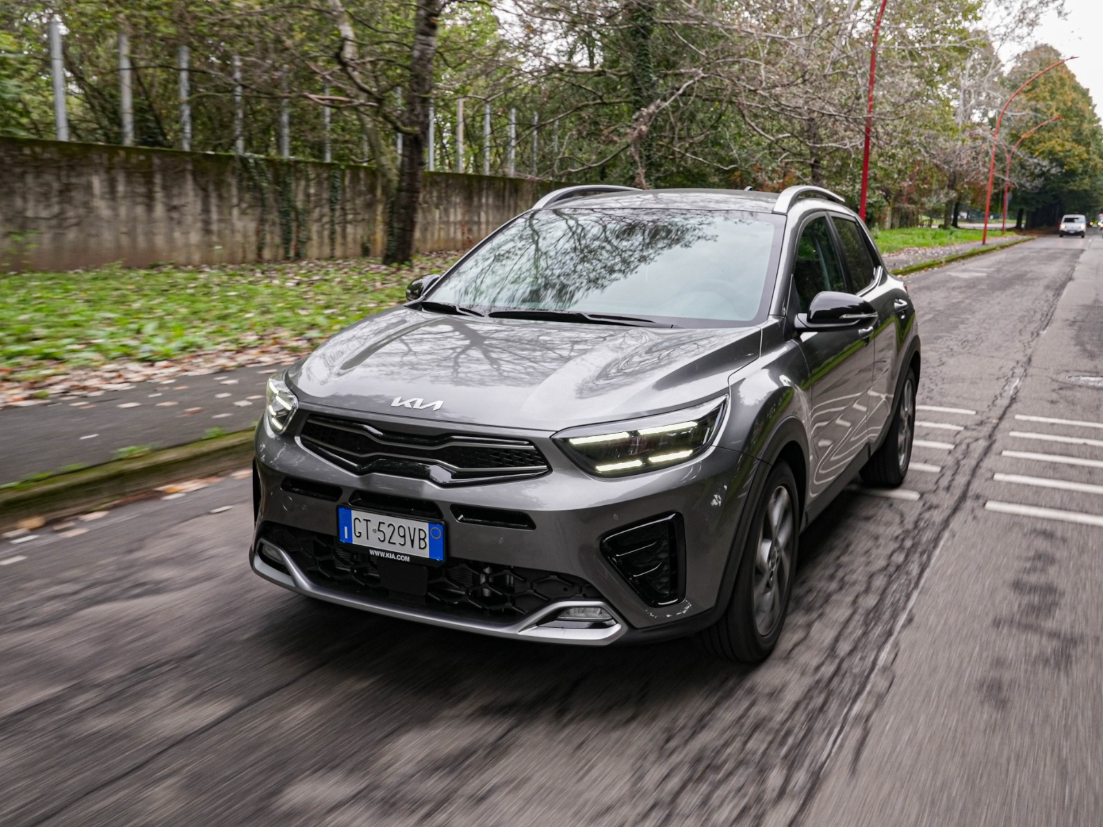 Kia Stonic 2025: prova e prezzi del Suv coreano | Gazzetta.it