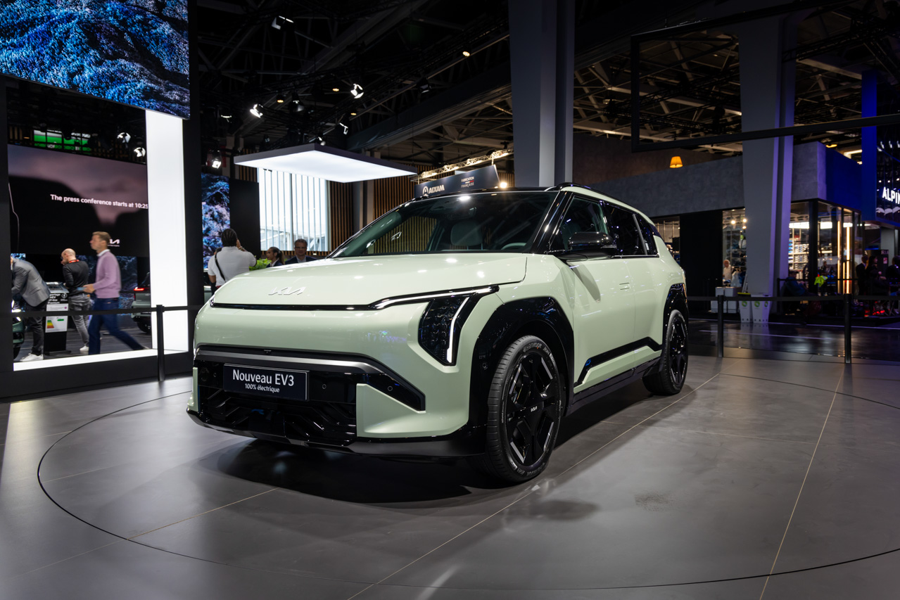 Kia EV3 2024: dimensioni, interni, autonomia, bagagliaio, scheda tecnica, uscita, listino ...