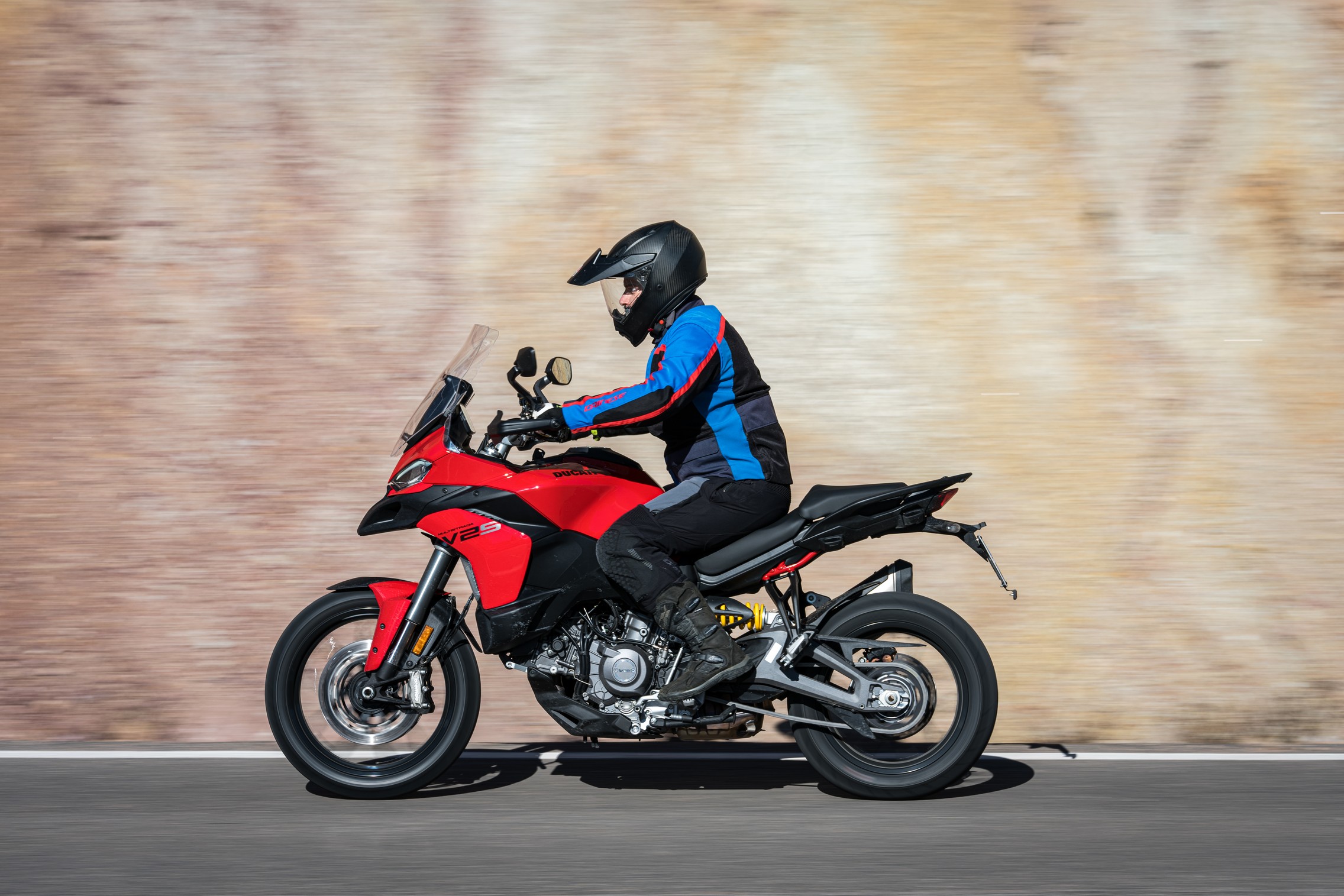 Ducati Multistrada V2 S: prova, prezzo e scheda tecnica | Gazzetta.it