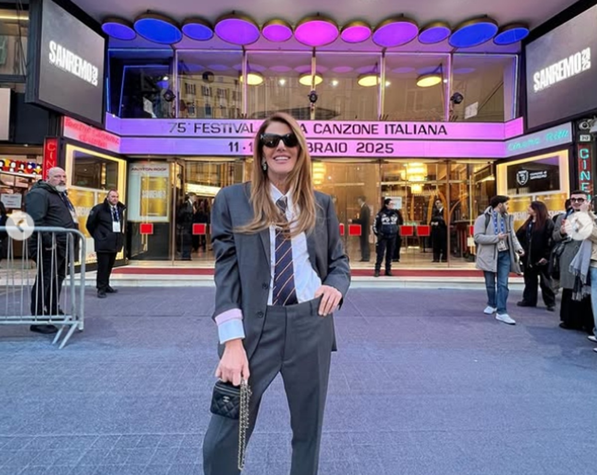Anna Dello Russo al Dopofestival: chi è, carriera, vita privata ...