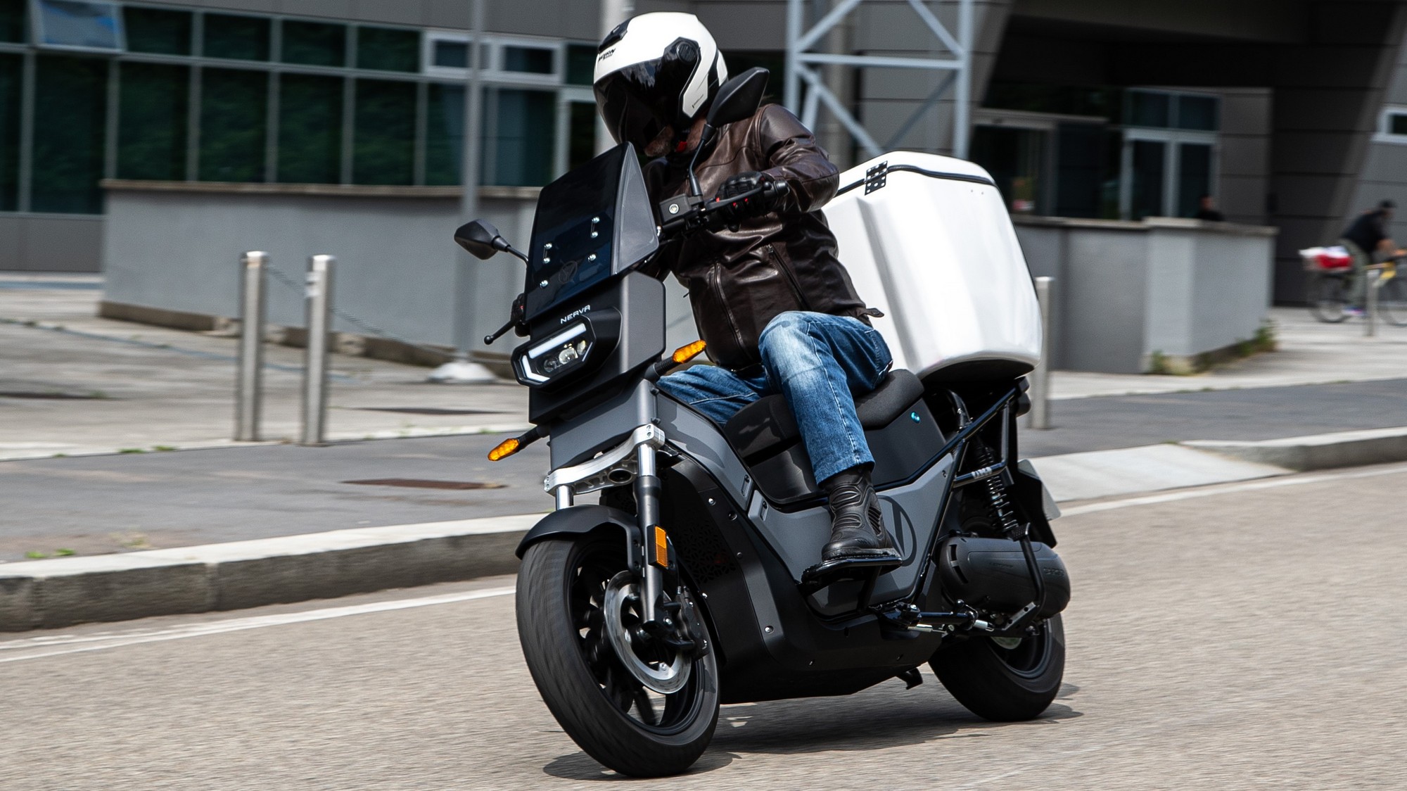 Scooter elettrici: prova Nerva Exe II, Lift e Cargo 2025, autonomia e ...