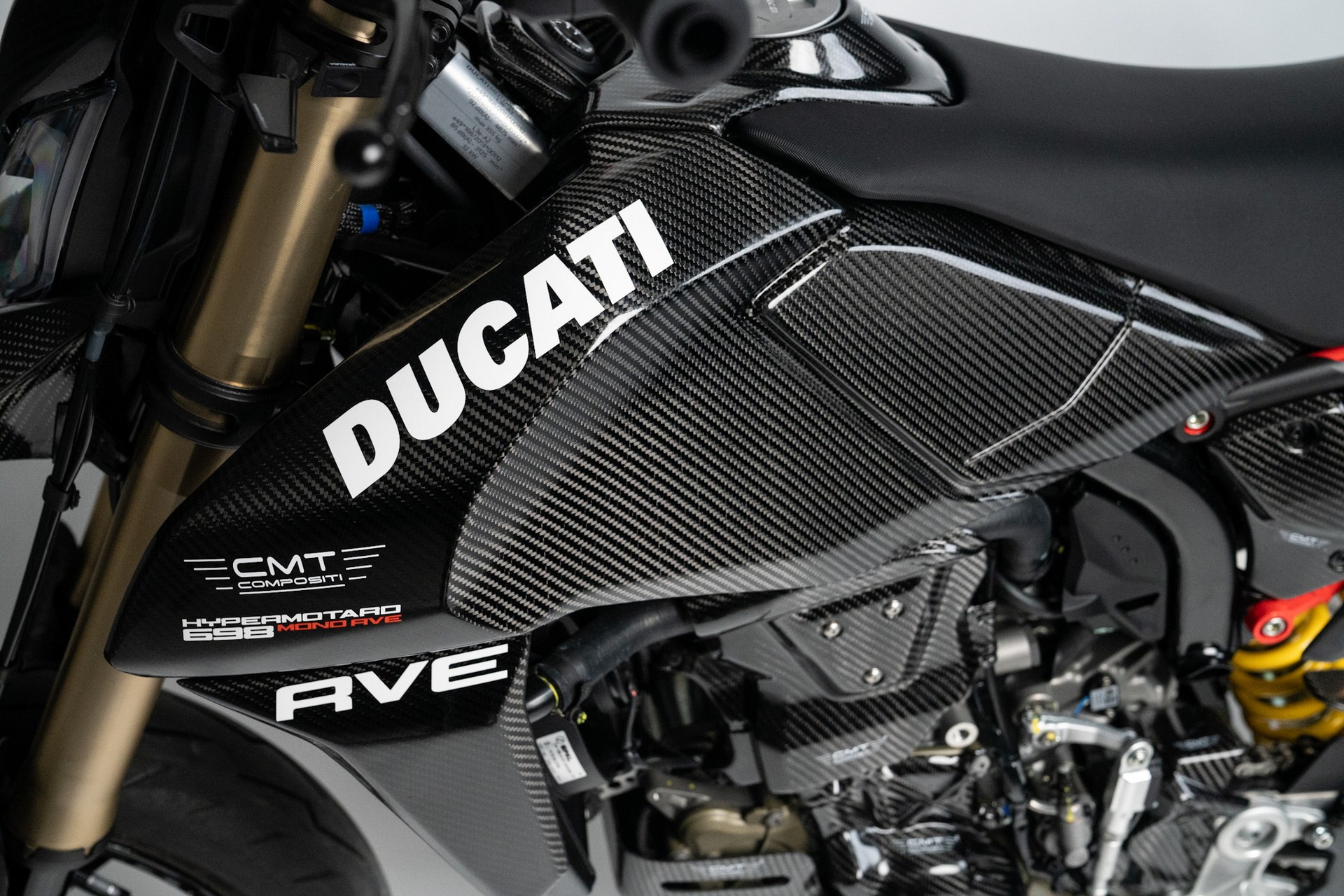 Cmt Compositi: fibra di carbonio italiana per spingere le moto al top ...