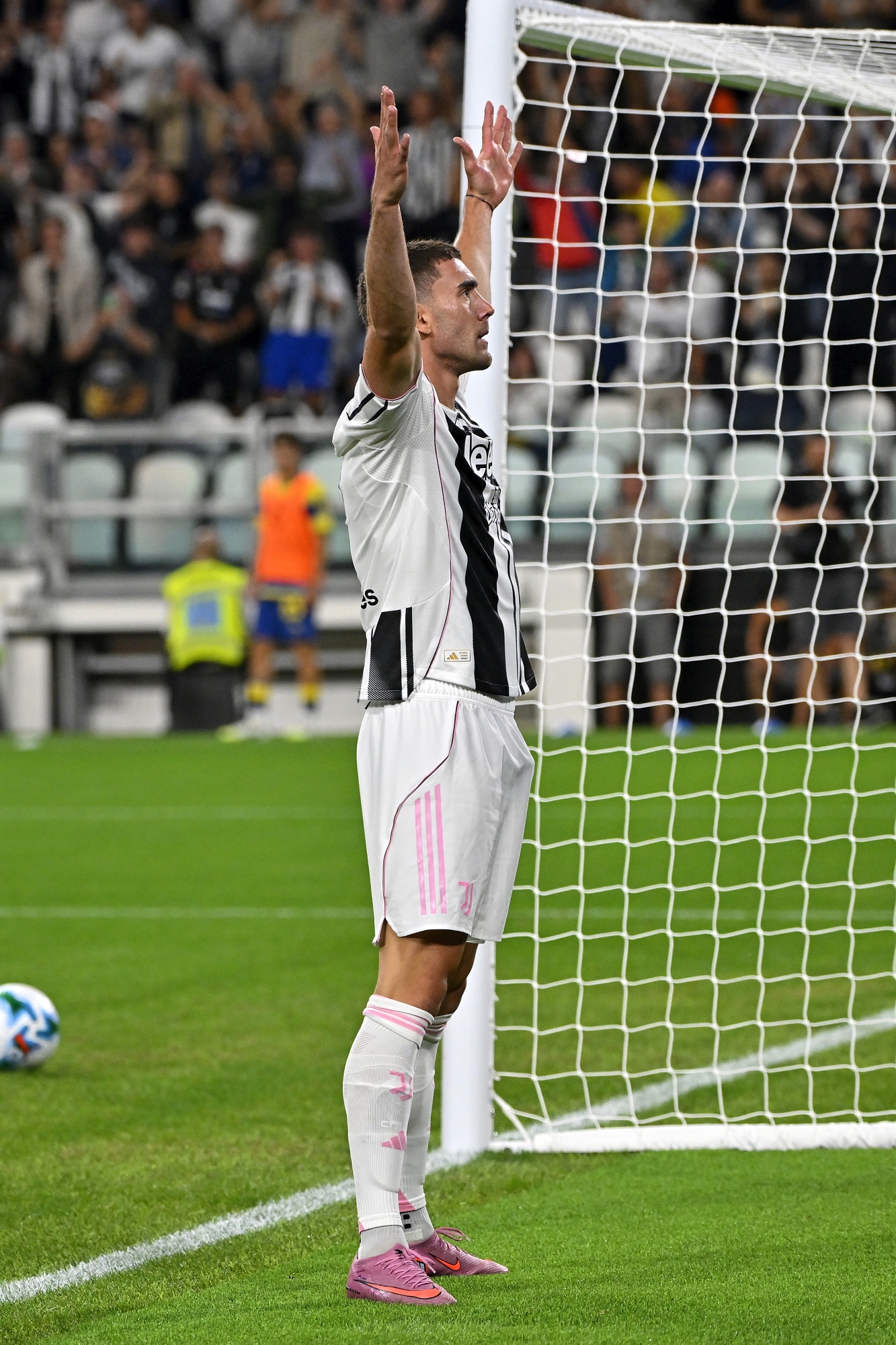 Juve, David-Vlahovic attacco a sorpresa. E ora Dusan può restare ...