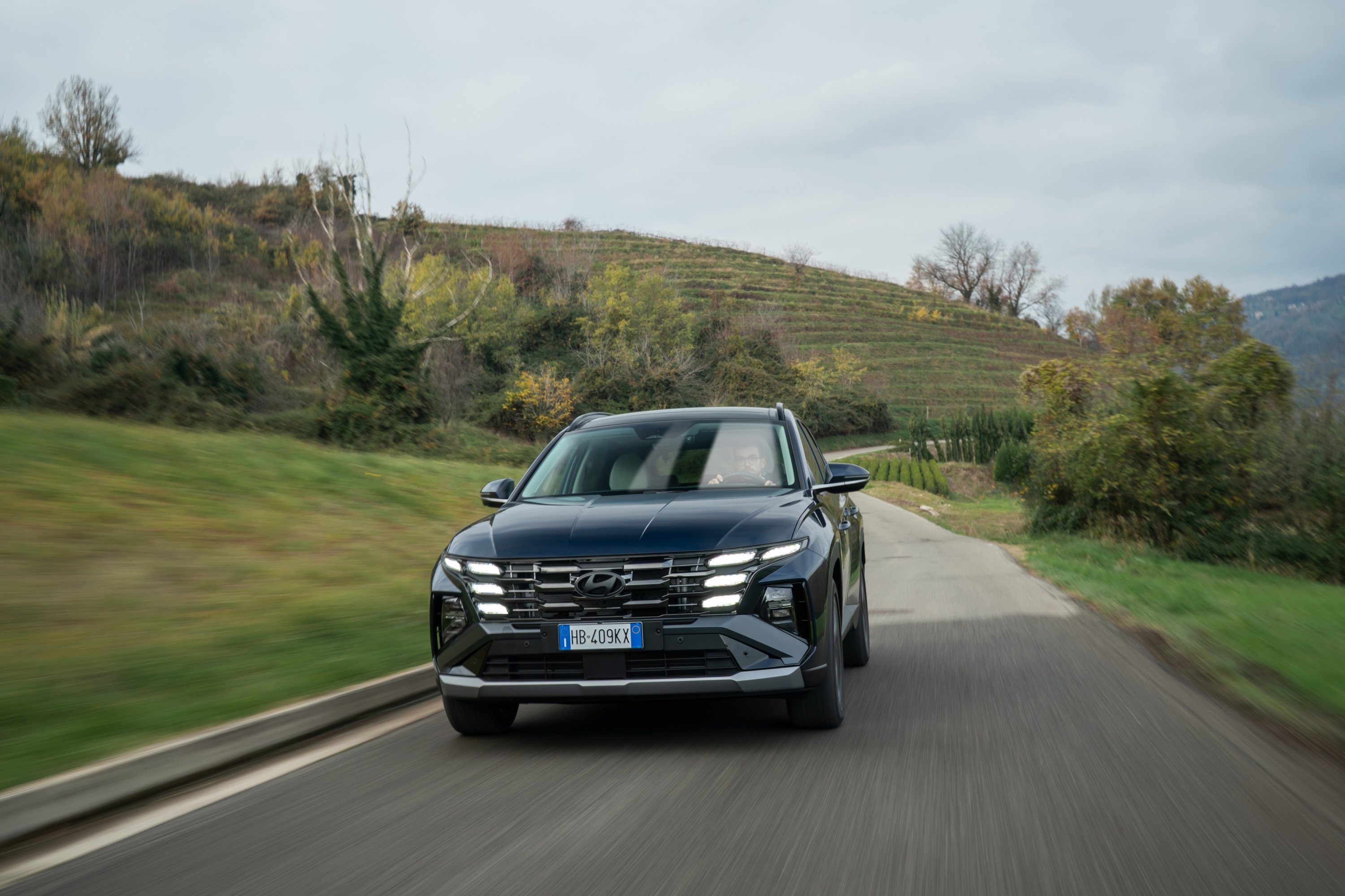 Hyundai Tucson full hybrid 2026: prezzo, prova, scheda tecnica ...