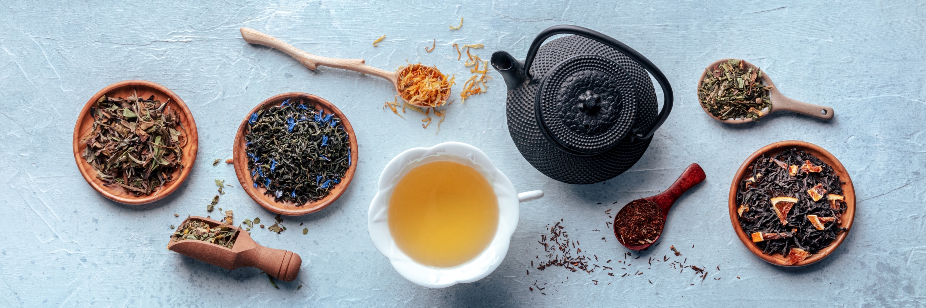 Tè nero o tè verde: differenze, proprietà, quale bere e perché ...