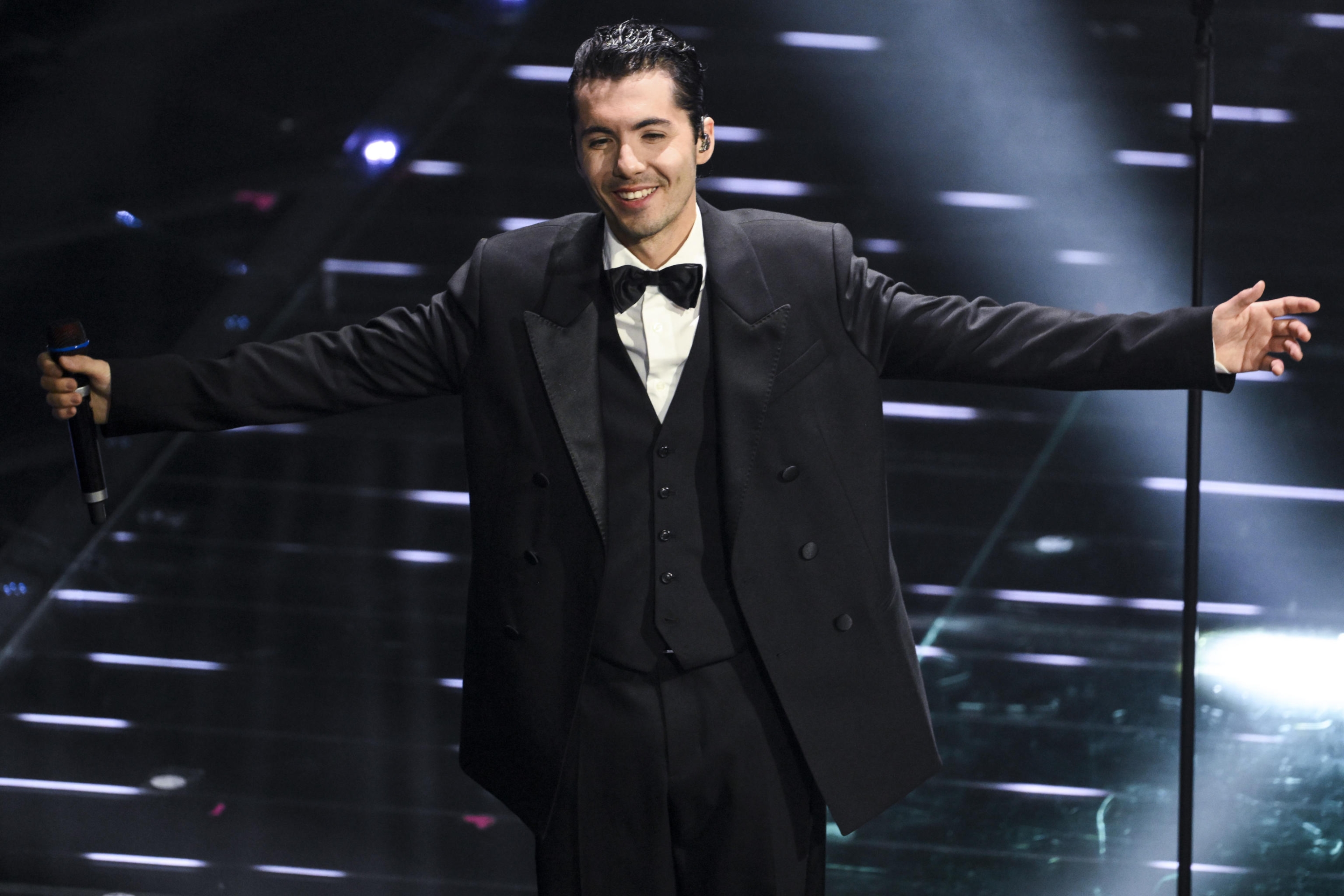 Sanremo 2026, chi ha vinto premi critica, testo e musica | Gazzetta.it