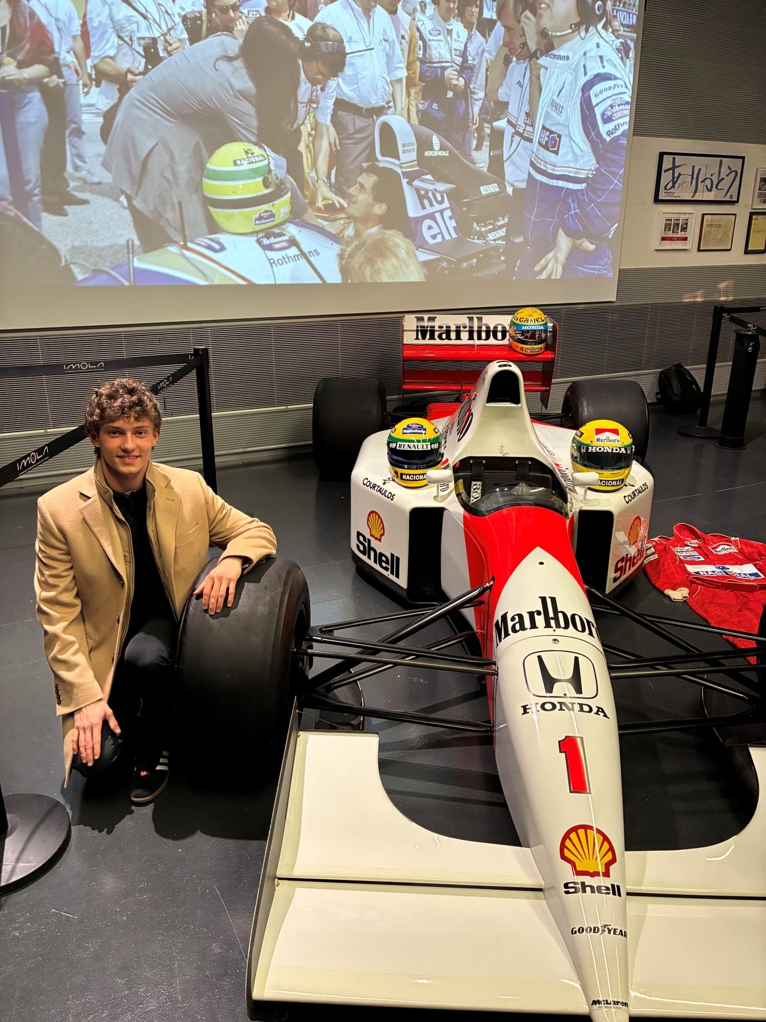 Kimi Antonelli, omaggio a Ayrton Senna | Gazzetta.it