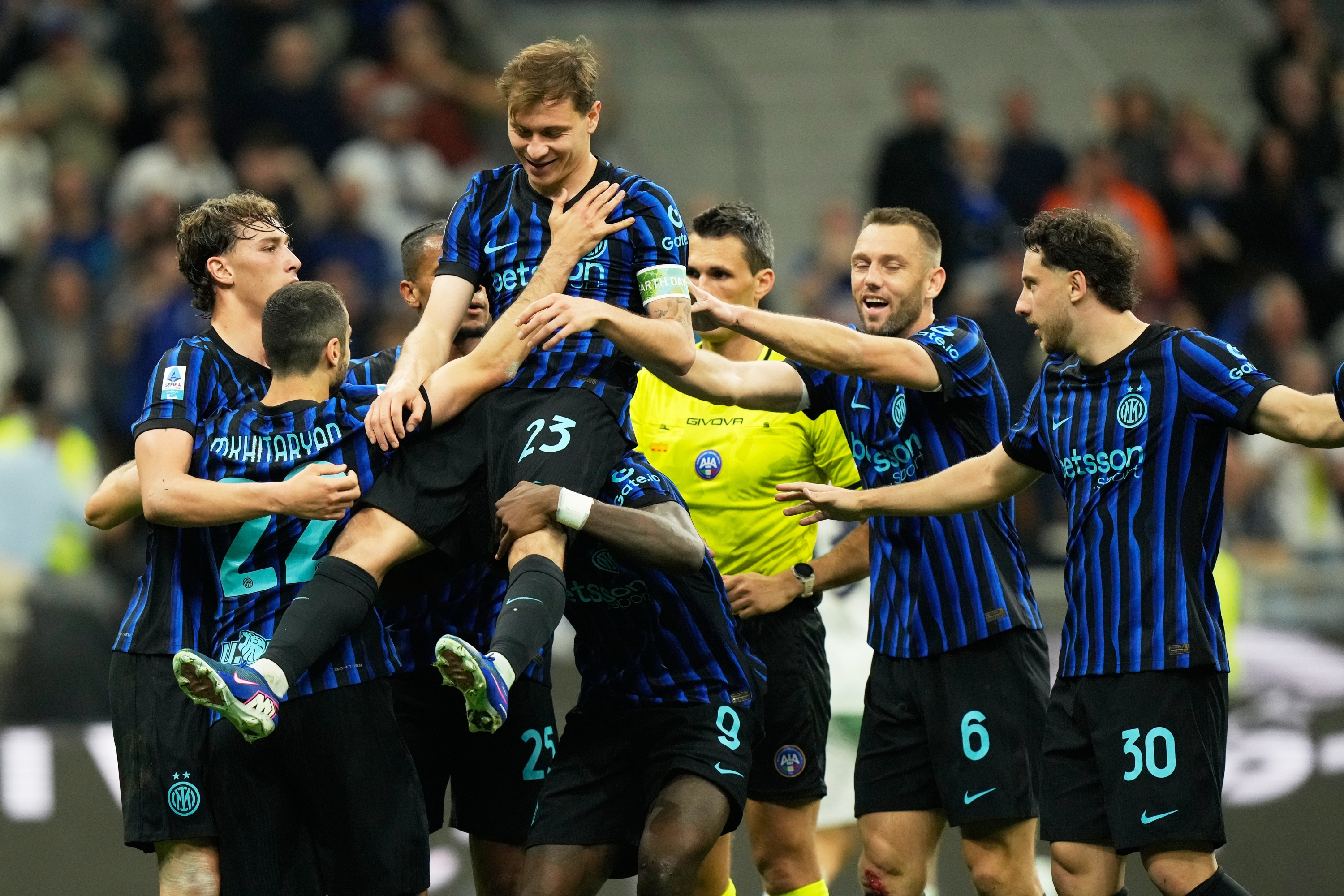 Inter-Cagliari 3-0, gol di Thuram, Barella e Zielinski | Gazzetta.it
