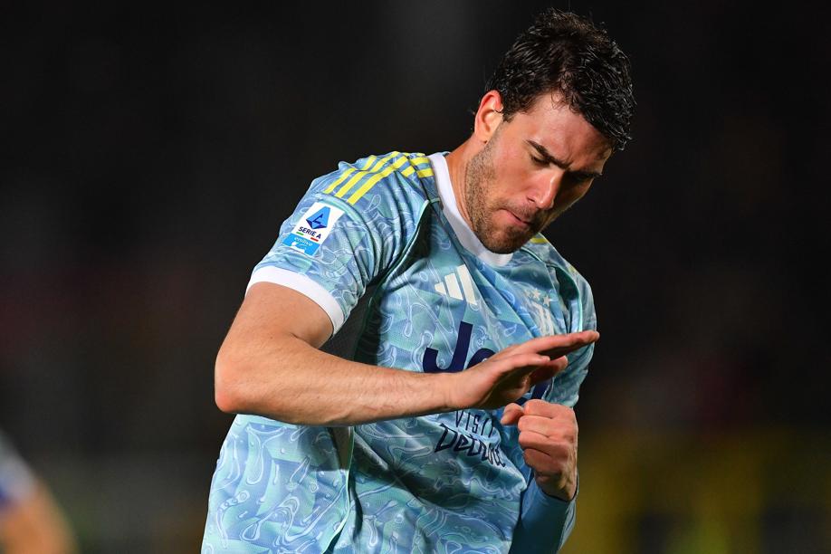 Vlahovic-Juve: Renewal Deadlock and Locatelli Spat | Gazzetta.it